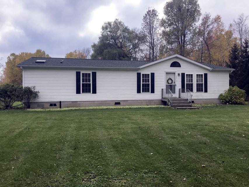 4075 Geano Beach Rd, Little Suamico, WI 54141 | 17 Photos | MLS ...