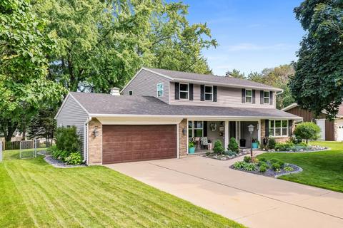 462 Ledgeview Homes for Sale - Ledgeview WI Real Estate - Movoto