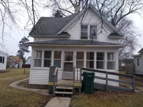 n2428 West Pine Circle, Redgranite, WI 54970 | 14 Photos - Movoto