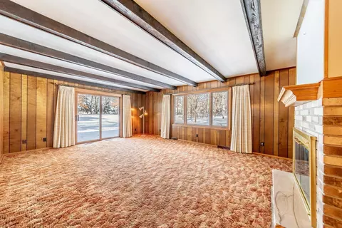 2932 Witzel Ave, Oshkosh, WI 54904 | 47 Photos - Movoto