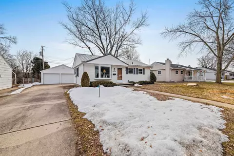 2539 Libal St, Green Bay, WI 54301 | 34 Photos - Movoto