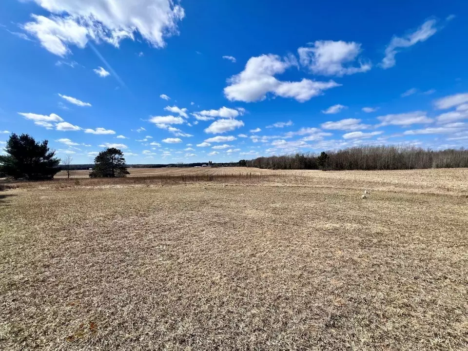 6973 Red Bank Rd, Gillett, WI 54124 | 17 Photos - Movoto