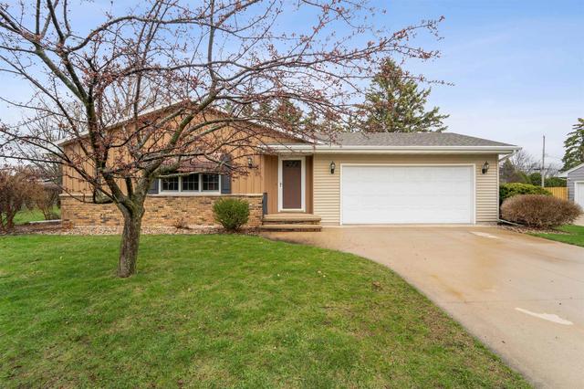 360 W Sunset Ave, Appleton, WI 54914 | MLS# 50307214 | 23 Photos - Movoto