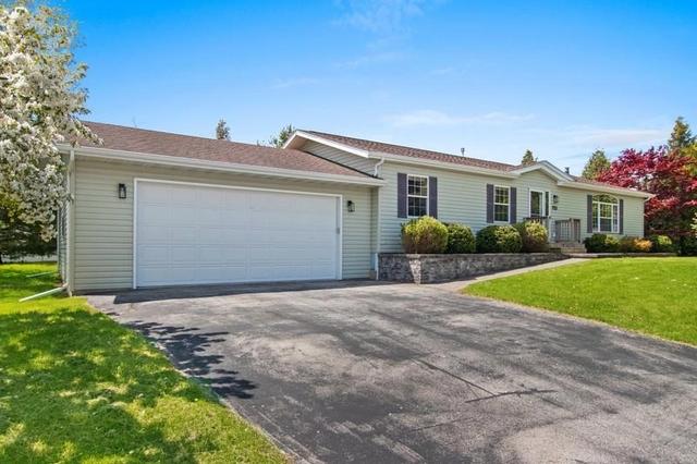 933 Alabama Ct, Sturgeon Bay, WI 54235 | MLS# 50309011 | 42 Photos - Movoto