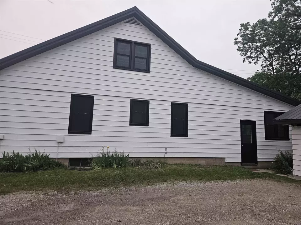 450 N Cecil St, Bonduel, WI 54107 | MLS# 50309829 | 20 Photos - Movoto