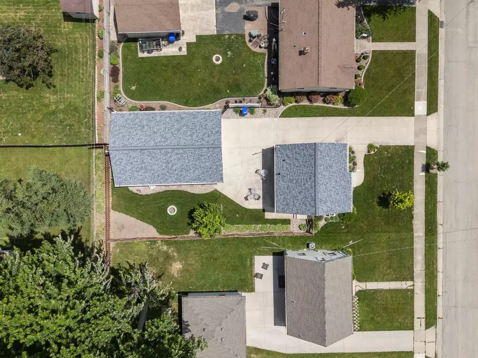 1030 W Grant St, Appleton, WI 54914 | MLS# 50310536 | 32 Photos - Movoto