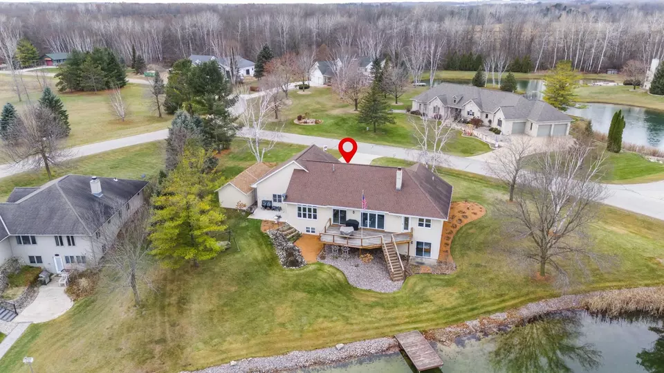 n4762 Buena Vista Court, Krakow, WI 54137 | MLS# 50318460 | 73 Photos ...