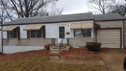1209 Kilgore Dr, Saint Louis, MO 63137 | 11 Photos | MLS #22022082 - Movoto