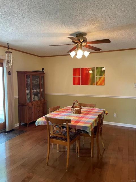 6787 Lesli Mari Ct, Florissant, MO 63033 | 35 Photos | MLS #22044273 ...