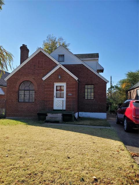1822 Switzer Ave, Saint Louis, MO 63147 | 18 Photos | MLS #22069850 ...