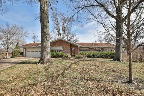 11722 Doverhill Dr, Saint Louis, MO 63128 | 19 Photos | MLS #23002792 ...
