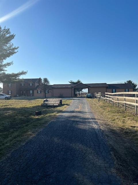 4741 Cahokia Creek Rd, Edwardsville, IL 62025 | 1 photo | MLS #23004398 ...
