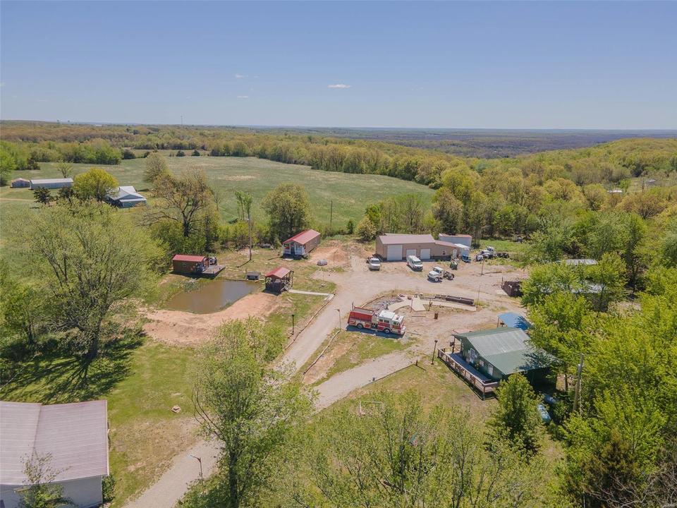 11002 Cypress Rd, Dixon, MO 65459 | 49 Photos - Movoto