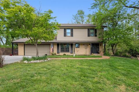 53 Oak Hill Dr, Ellisville, MO 63021 | 18 Photos | MLS #23024869 - Movoto