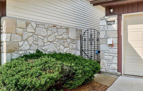 12964 Burning Bush Ct, Saint Louis, MO 63146 | 44 Photos - Movoto