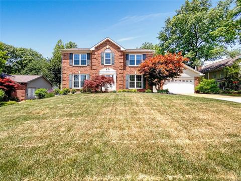 3040 Fairfield Way Ln, Saint Louis, MO 63129 | 61 Photos - Movoto