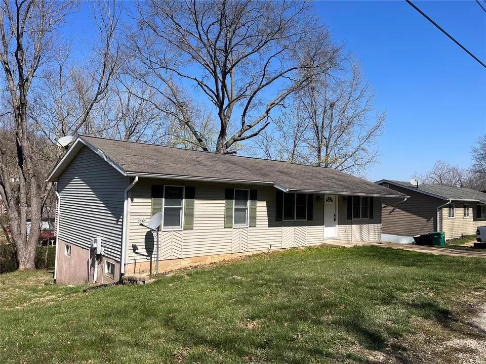 709 Ron Dr, Fenton, MO 63026 | 3 Photos - Movoto