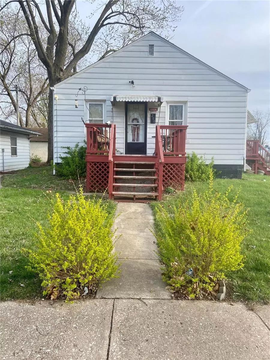 200 Bonds Ave, East Alton, IL 62024 - Movoto