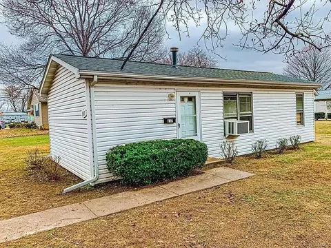 Roxana, IL Homes with 1+ Baths For Sale - Movoto