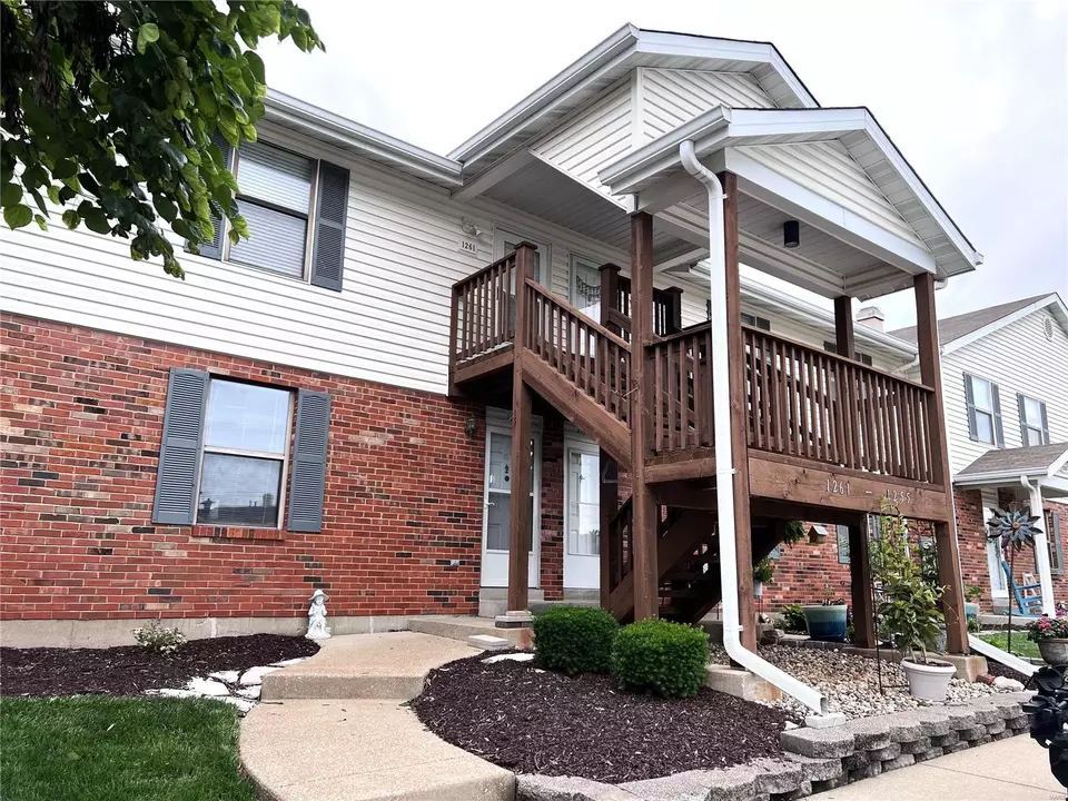 1259 Cliffridge Ln, Valley Park, MO 63088 | 25 Photos - Movoto