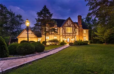 These Are The 11 Best St. Louis Suburbs To Live In