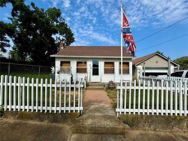 505 S Vandervoot St, Desloge, MO 63601 | 20 Photos - Movoto