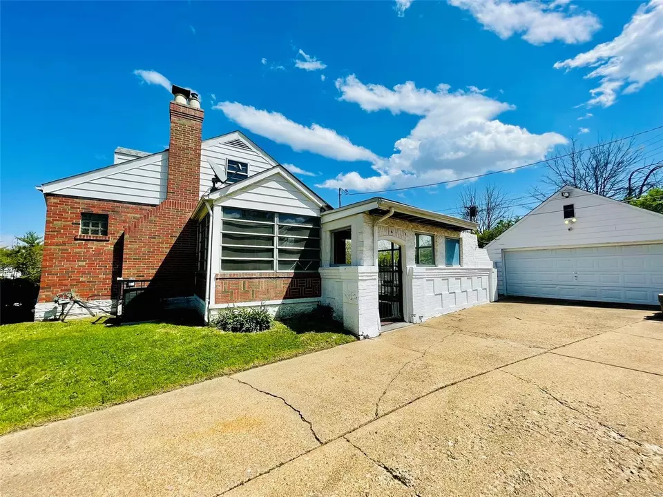818 Riverview Blvd, Saint Louis, MO 63147 | MLS# 24073861 | 2 Photos ...