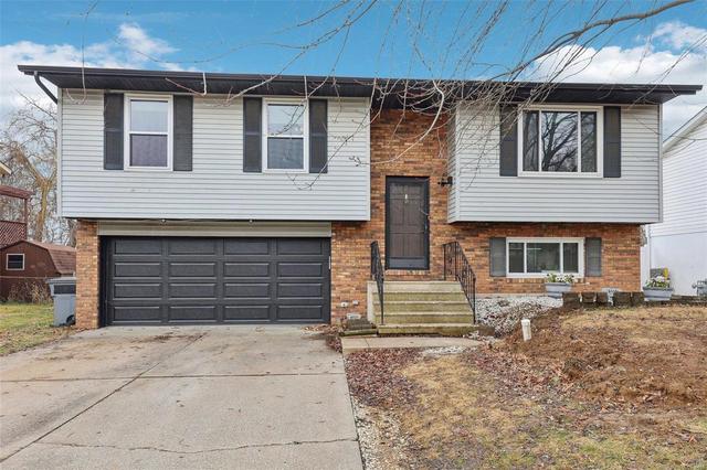 2116 Tampico Dr, Belleville, IL 62221 | 44 Photos - Movoto