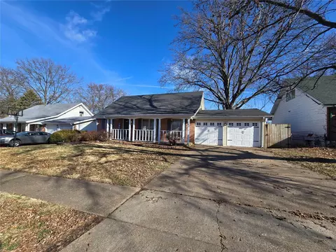 180 Birchlawn Dr, Florissant, MO 63033 | 4 Photos - Movoto