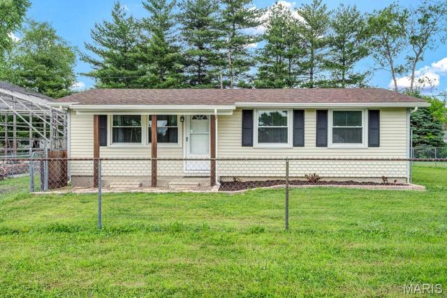 4743 Ahrens Ave, Roxana, IL 62084 - Movoto