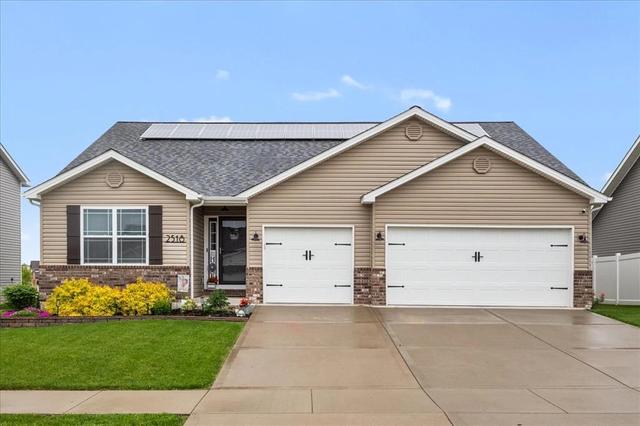 2518 London Ln, Shiloh, IL 62221 | MLS# 25032309 | 31 Photos - Movoto