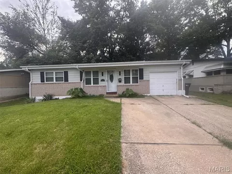 11015 Landseer Dr, Saint Louis, MO 63136 - Movoto