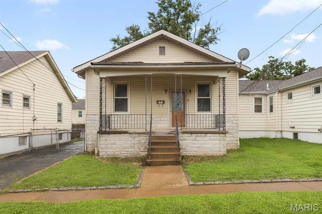 124 Mann St, Saint Louis, MO 63125 | MLS# 25050588 | 11 Photos - Movoto