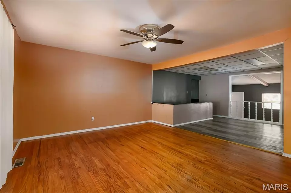 848 Laredo Ave, Saint Louis, MO 63138 | MLS# 25066200 | 31 Photos - Movoto