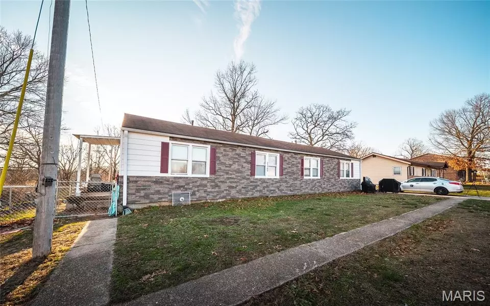 23105 Triple Ln, Saint Robert, MO 65584 | MLS# 25068091 | 28 Photos ...