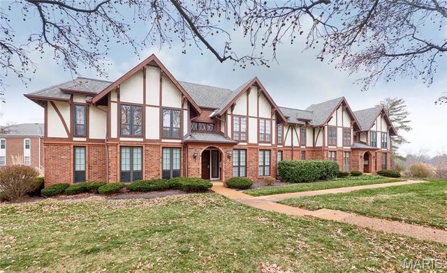 927 Claytonbrook Dr #3, Ballwin, MO 63011 - Movoto