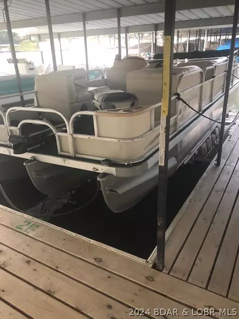 27 Betlo Park Dr, Sunrise Beach, MO 65079 | 34 Photos - Movoto