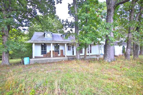 701 Airport Rd, Thayer, MO 65791 | 18 Photos | MLS #60192395 - Movoto