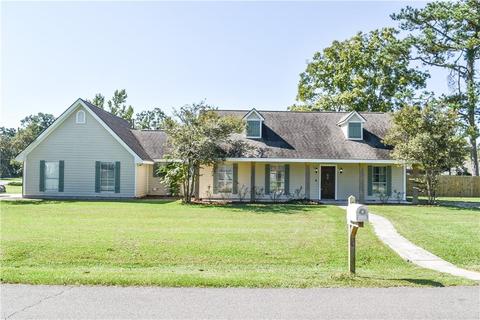 18300 Acadiana Dr, Ponchatoula, LA 70454 | 40 Photos | MLS #2363205 ...