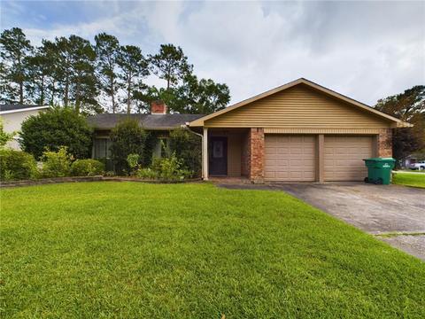 115 Castle Dr, Slidell, LA 70458 | 17 Photos | MLS #2396870 - Movoto