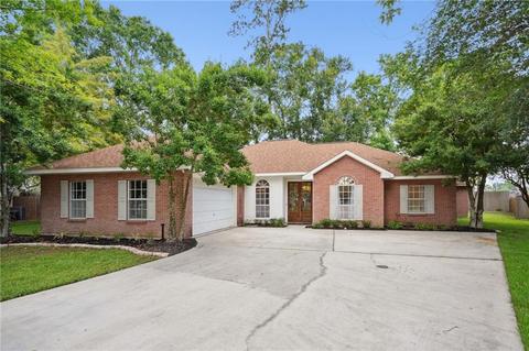700 Rue Marseille Dr, Mandeville, LA 70471 | 29 Photos | MLS #2397453 ...
