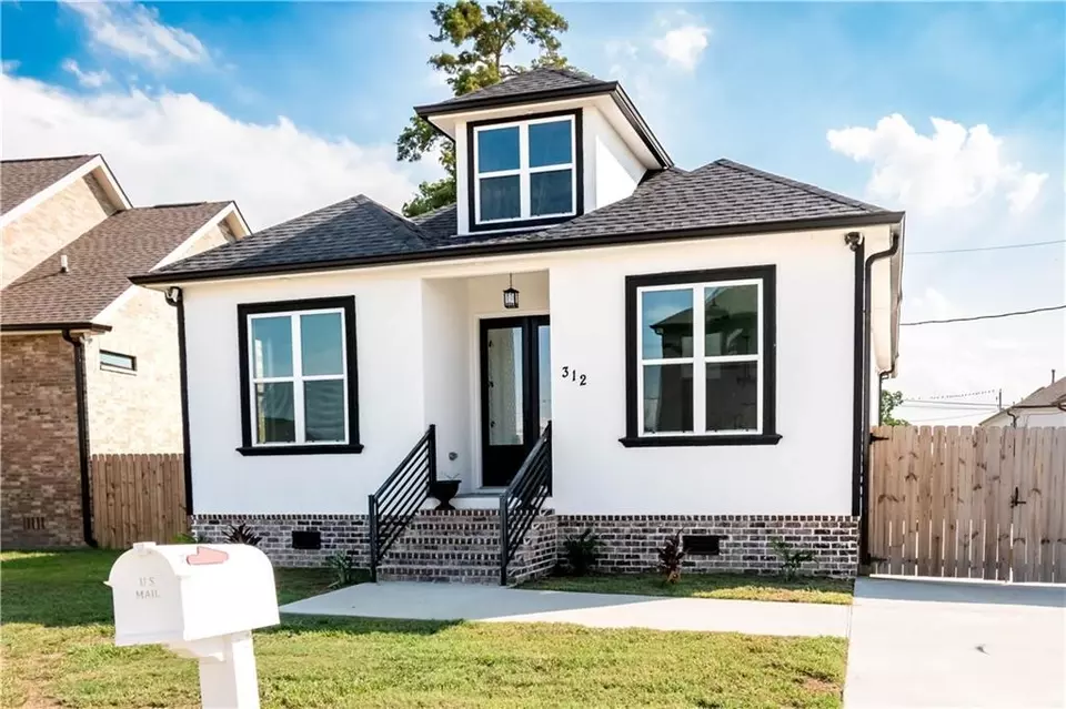 312 Llama Dr, Arabi, LA 70032 | 36 Photos - Movoto