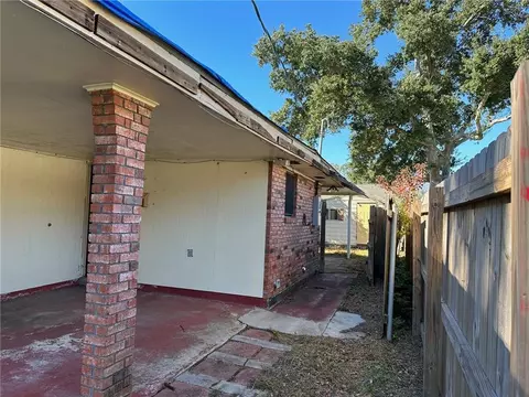 304 Monsanto Ave, Luling, LA 70070 | 12 Photos - Movoto