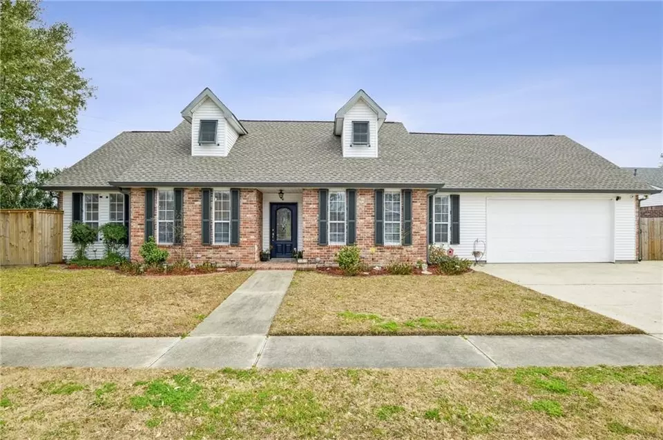 529 Longview Dr, Destrehan, LA 70047 | 24 Photos - Movoto