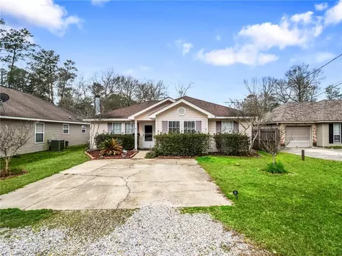 Lacombe, LA Homes For Sale & Real Estate - Movoto