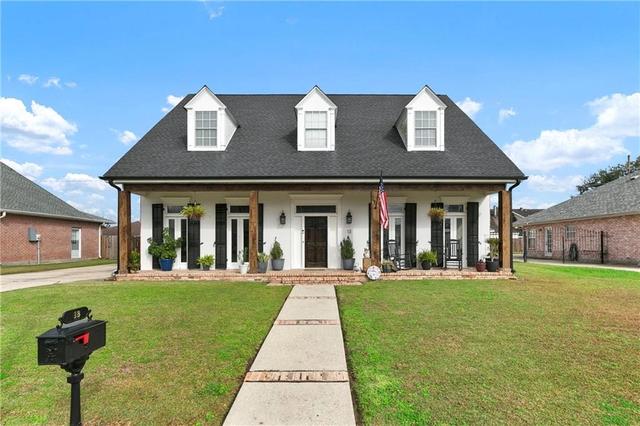 13 Oakley Dr, Marrero, LA 70072 | MLS# 2488871 | 33 Photos - Movoto