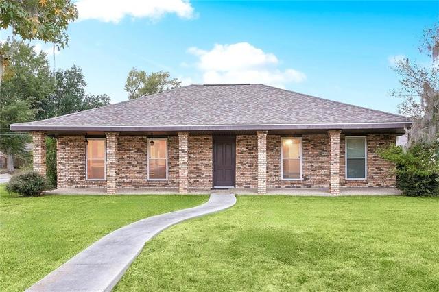 320 Monsanto Ave, Luling, LA 70070 | MLS# 2533464 | 15 Photos - Movoto