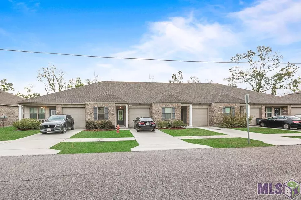 2750 S Roth Ave, Gonzales, LA 70737 | 18 Photos - Movoto