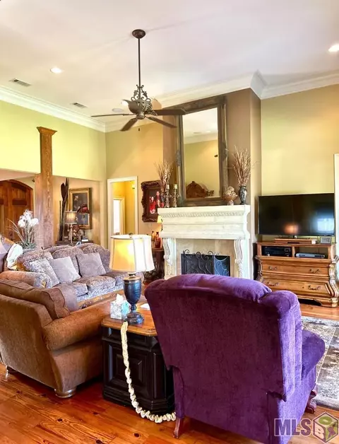 12484 Legacy Hills Dr, Geismar, LA 70734 - Movoto