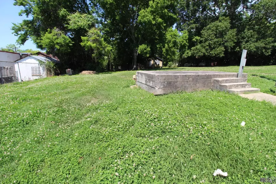 2128 Thomas H Delpit Dr, Baton Rouge, LA 70802 | 2 Photos - Movoto